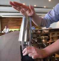 Classics: How to properly stir and shake a cocktail