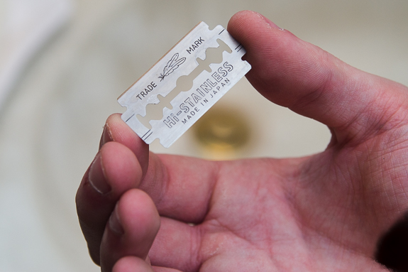 How to shave with a Double Edged Safety Razor, and why you should make ...