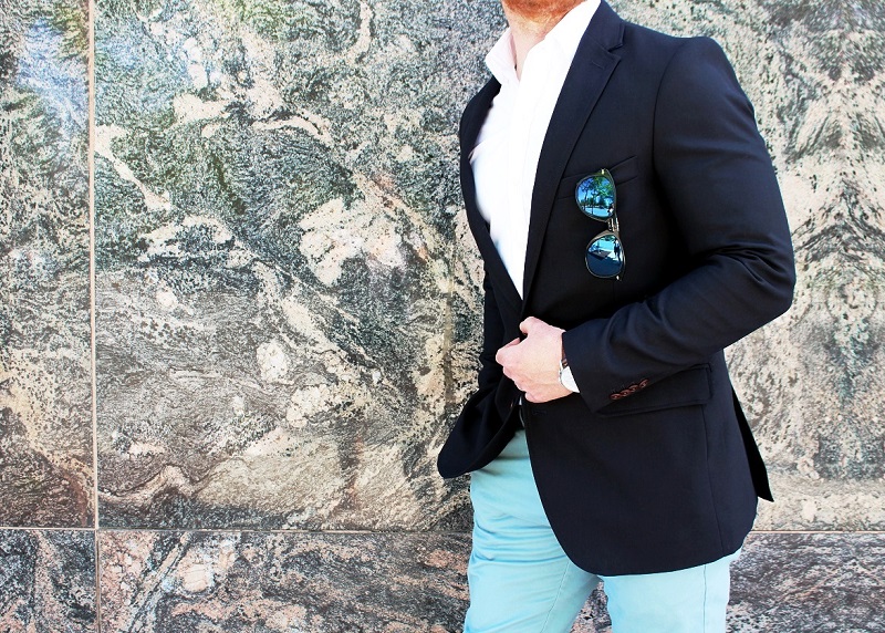 How To Sweat Less – 10 Tips for perspiring less while dressed to impress