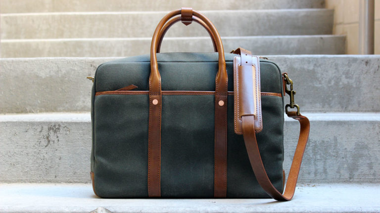 In Review: The Satchel & Page Waxed Canvas Aviator Briefcase